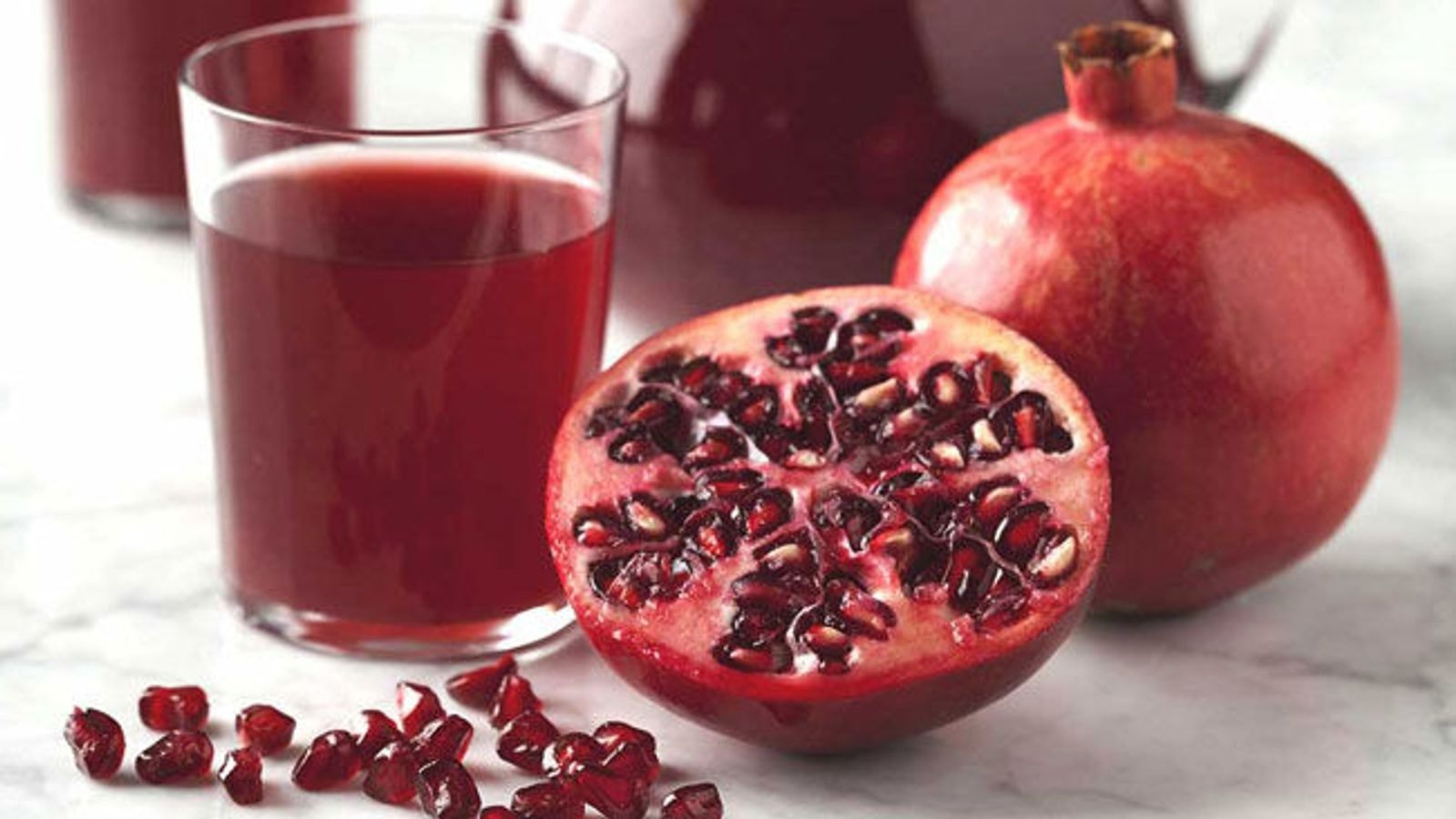 9 Amazing Beauty Benefits Of Pomegranate For Your Skin